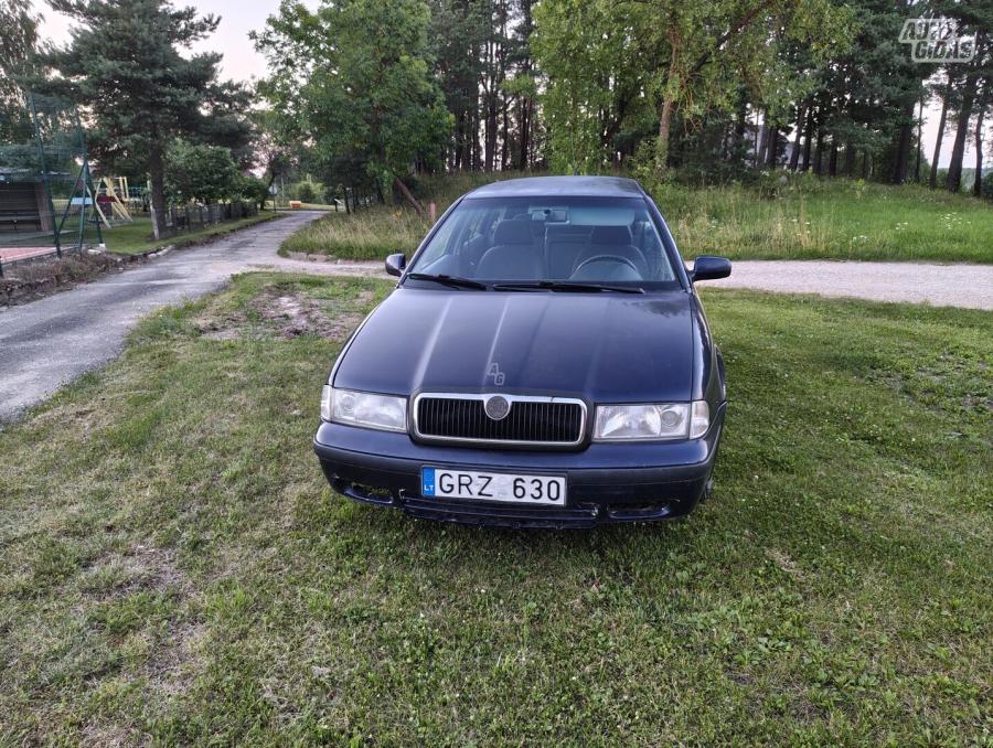 Zils Skoda Octavia 2000 Molėtai, ar dzinēja tilpumu 1.90 L un nobraukumu 500 tūkst. km par 1300 €, foto 3 vietnē AUTOMOTO.COM.LV