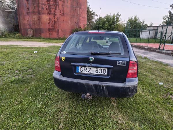 Blue Skoda Octavia 2000 in Moletai, with an engine capacity of 1.90 L and mileage of 500 thousand km for 1300 €, photo 4 on AUTOMOTO.COM.LV