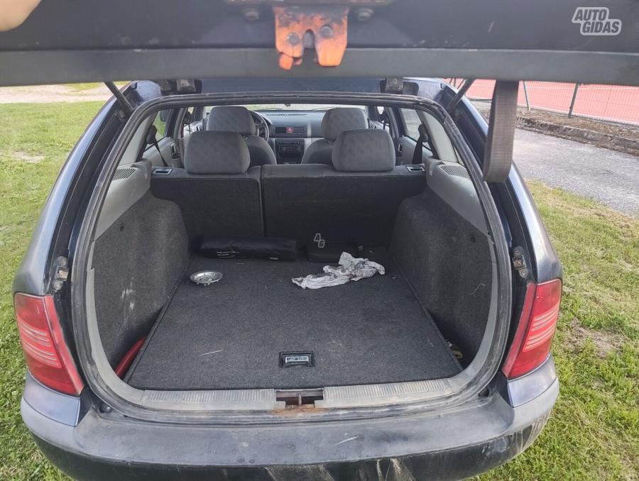Zils Skoda Octavia 2000 Molėtai, ar dzinēja tilpumu 1.90 L un nobraukumu 500 tūkst. km par 1300 €, foto 10 vietnē AUTOMOTO.COM.LV