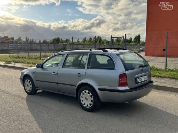 Синий Шкода Октавия 2002 в Паневежис, объемом двигателя 1.90 л и пробегом 315 тыс. км за 1150 €, фото 3 на AUTOMOTO.COM.LV