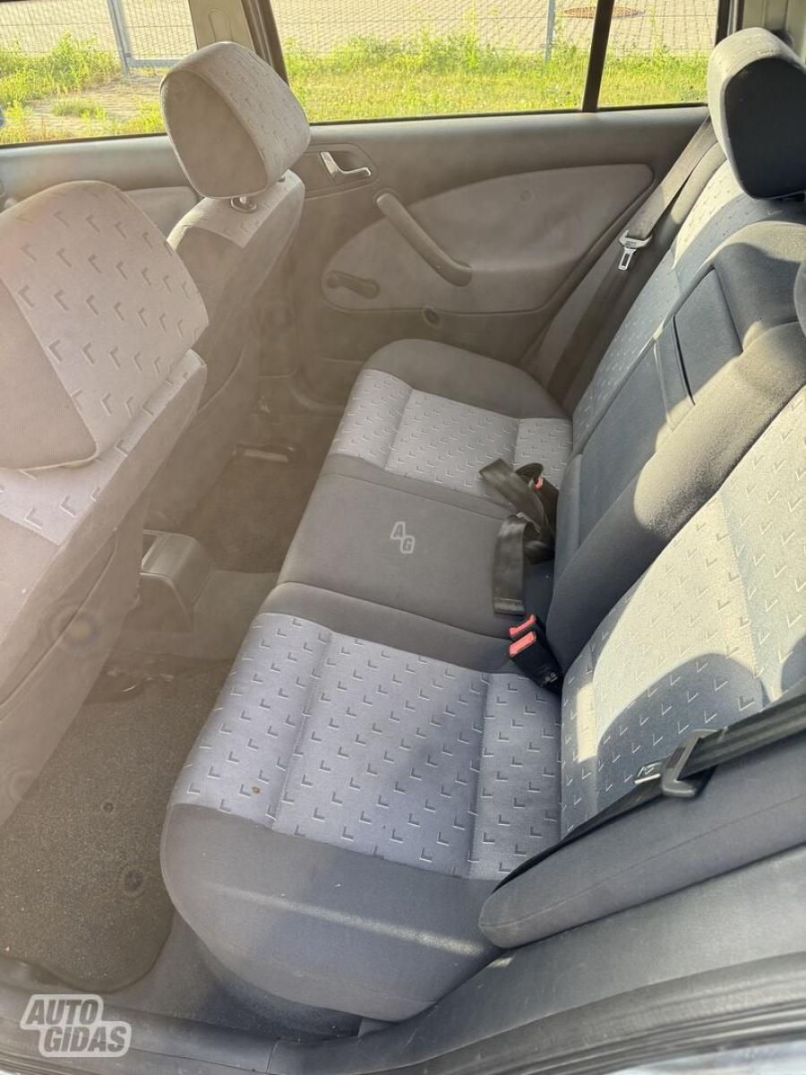 Zils Skoda Octavia 2002 Panevēža, ar dzinēja tilpumu 1.90 L un nobraukumu 315 tūkst. km par 1150 €, foto 8 vietnē AUTOMOTO.COM.LV