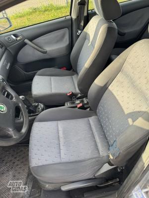 Zils Skoda Octavia 2002 Panevēža, ar dzinēja tilpumu 1.90 L un nobraukumu 315 tūkst. km par 1150 €, foto 10 vietnē AUTOMOTO.COM.LV