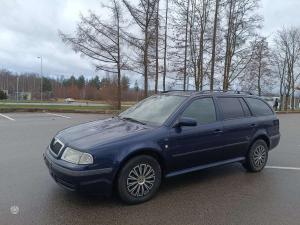 Zils Skoda Octavia 2003 Panevēža, ar dzinēja tilpumu 1.90 L un nobraukumu 298 tūkst. km par 1400 €, foto  vietnē AUTOMOTO.COM.LV