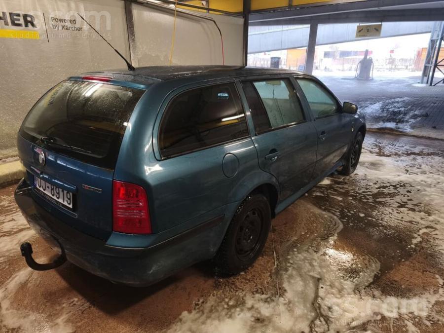 Zils Skoda Octavia 2003 Rīga, ar dzinēja tilpumu 2.00 L un nobraukumu 270 tūkst. km par 2000 €, foto 2 vietnē AUTOMOTO.COM.LV