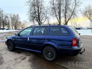 Zils Skoda Octavia 2003 Rīga, ar dzinēja tilpumu 1.90 L un nobraukumu 360 tūkst. km par 900 €, foto 7 vietnē AUTOMOTO.COM.LV