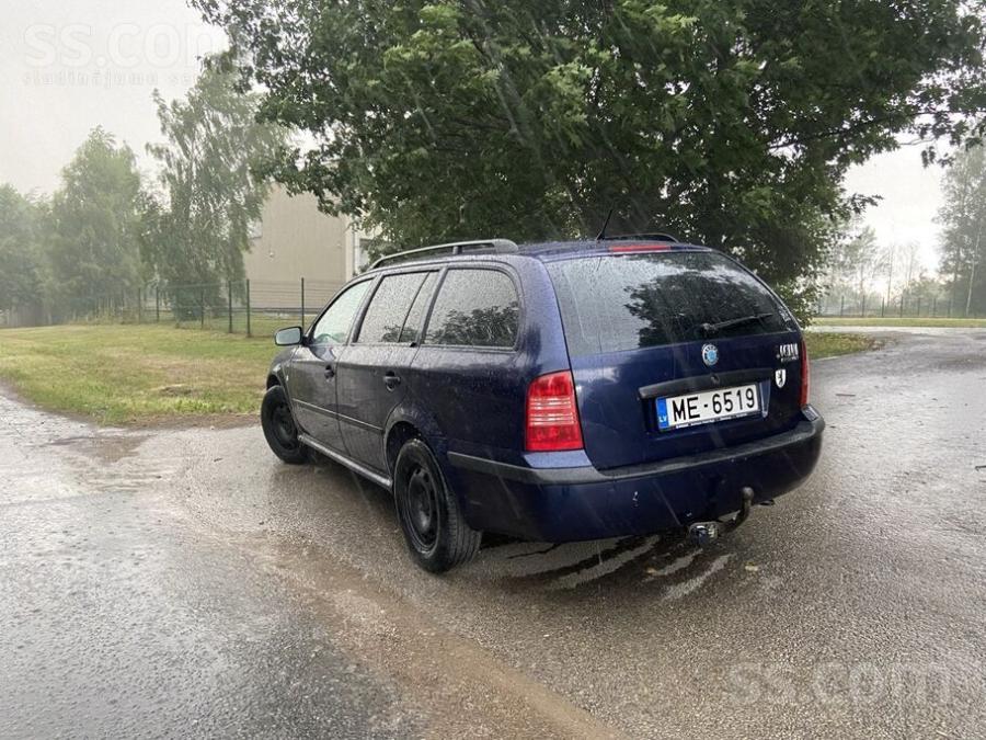 Zils Skoda Octavia 2003 Rīga, ar dzinēja tilpumu 1.90 L un nobraukumu 367 tūkst. km par 1500 €, foto 4 vietnē AUTOMOTO.COM.LV