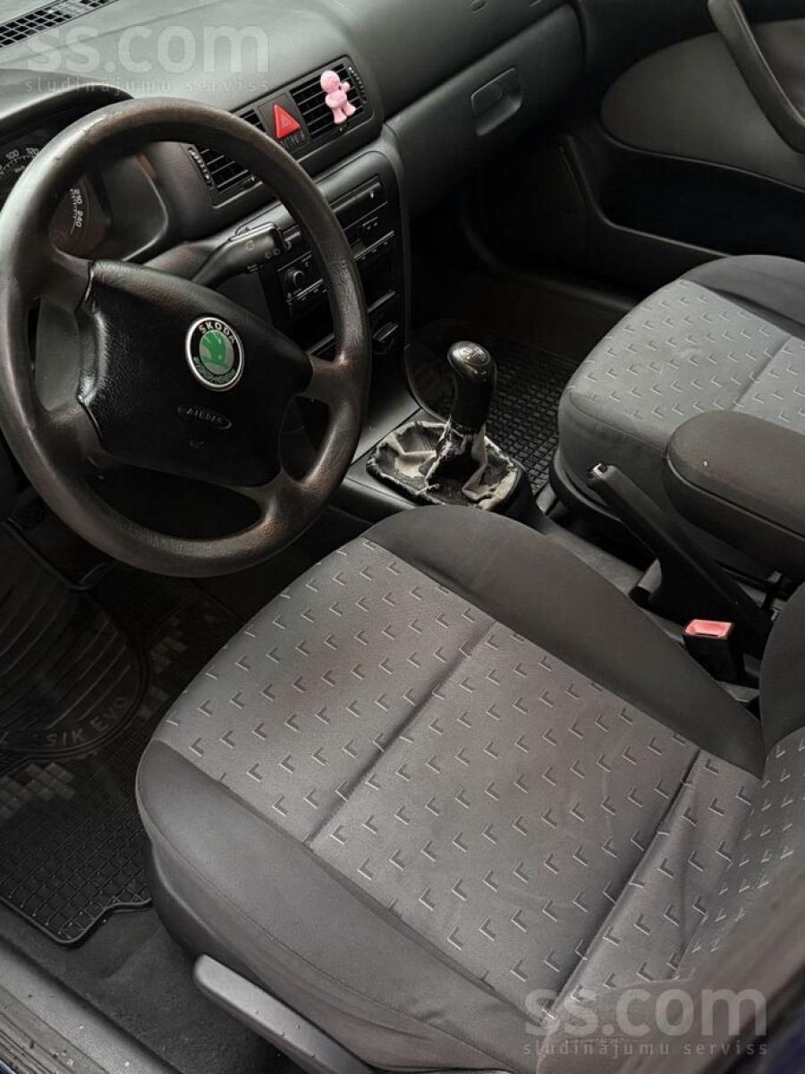 Zils Skoda Octavia 2003 Rīga, ar dzinēja tilpumu 1.90 L un nobraukumu 367 tūkst. km par 1500 €, foto 7 vietnē AUTOMOTO.COM.LV