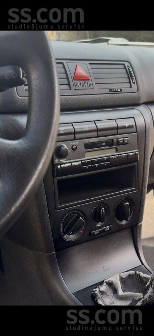Zils Skoda Octavia 2003 Rīga, ar dzinēja tilpumu 1.90 L un nobraukumu 367 tūkst. km par 1500 €, foto 9 vietnē AUTOMOTO.COM.LV