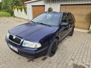 Zils Skoda Octavia 2003 Ventspils, ar dzinēja tilpumu 1.90 L un nobraukumu 365 tūkst. km par 1350 €, foto  vietnē AUTOMOTO.COM.LV