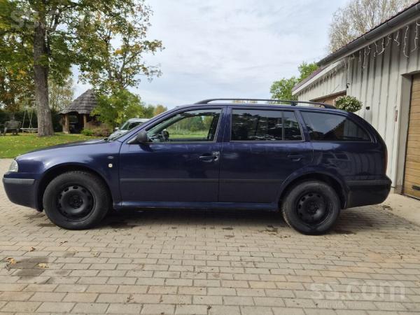 Шкода Октавия 2003 в Вентспилс на AUTOMOTO.COM.LV Синий Шкода Октавия 2003 в Вентспилс, объемом двигателя 1.90 л и пробегом 365 тыс. км за 1350 €, фото 7 на AUTOMOTO.COM.LV