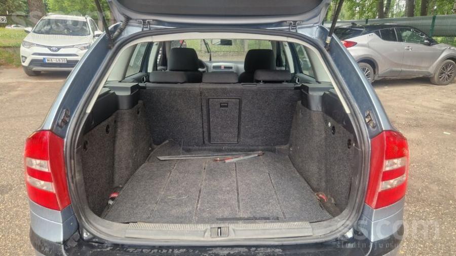 Zils Skoda Octavia 2005 Rīga, ar dzinēja tilpumu 1.60 L un nobraukumu 0 tūkst. km par 1150 €, foto 9 vietnē AUTOMOTO.COM.LV