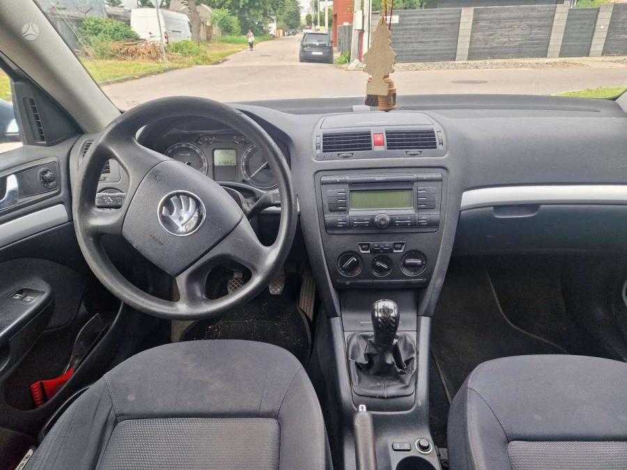 Blue Skoda Octavia 2005 in Kaunas, with an engine capacity of 1.90 L and mileage of 314 thousand km for 1000 €, photo 1 on AUTOMOTO.COM.LV