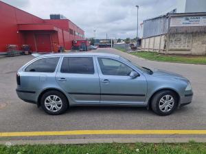 Blue Skoda Octavia 2005 in Kaunas, with an engine capacity of 1.90 L and mileage of 314 thousand km for 1000 €, photo 5 on AUTOMOTO.COM.LV