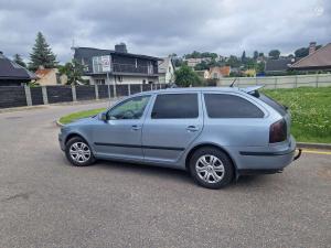 Blue Skoda Octavia 2005 in Kaunas, with an engine capacity of 1.90 L and mileage of 314 thousand km for 1000 €, photo 6 on AUTOMOTO.COM.LV