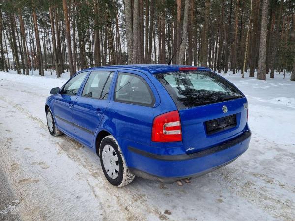 Blue Skoda Octavia 2007 in Marijampole, with an engine capacity of 1.90 L and mileage of 305 thousand km for 1990 €, photo 4 on AUTOMOTO.COM.LV