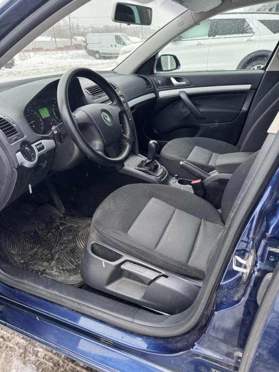 Blue Skoda Octavia 2007 in Kaunas, with an engine capacity of 1.60 L and mileage of 351 thousand km for 1500 €, photo 12 on AUTOMOTO.COM.LV