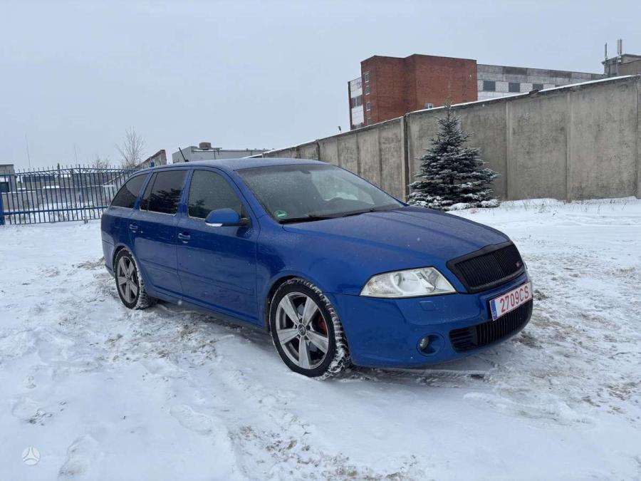 Blue Skoda Octavia 2007 in Kaunas, with an engine capacity of 1.98 L and mileage of 301 thousand km for 3100 €, photo 1 on AUTOMOTO.COM.LV