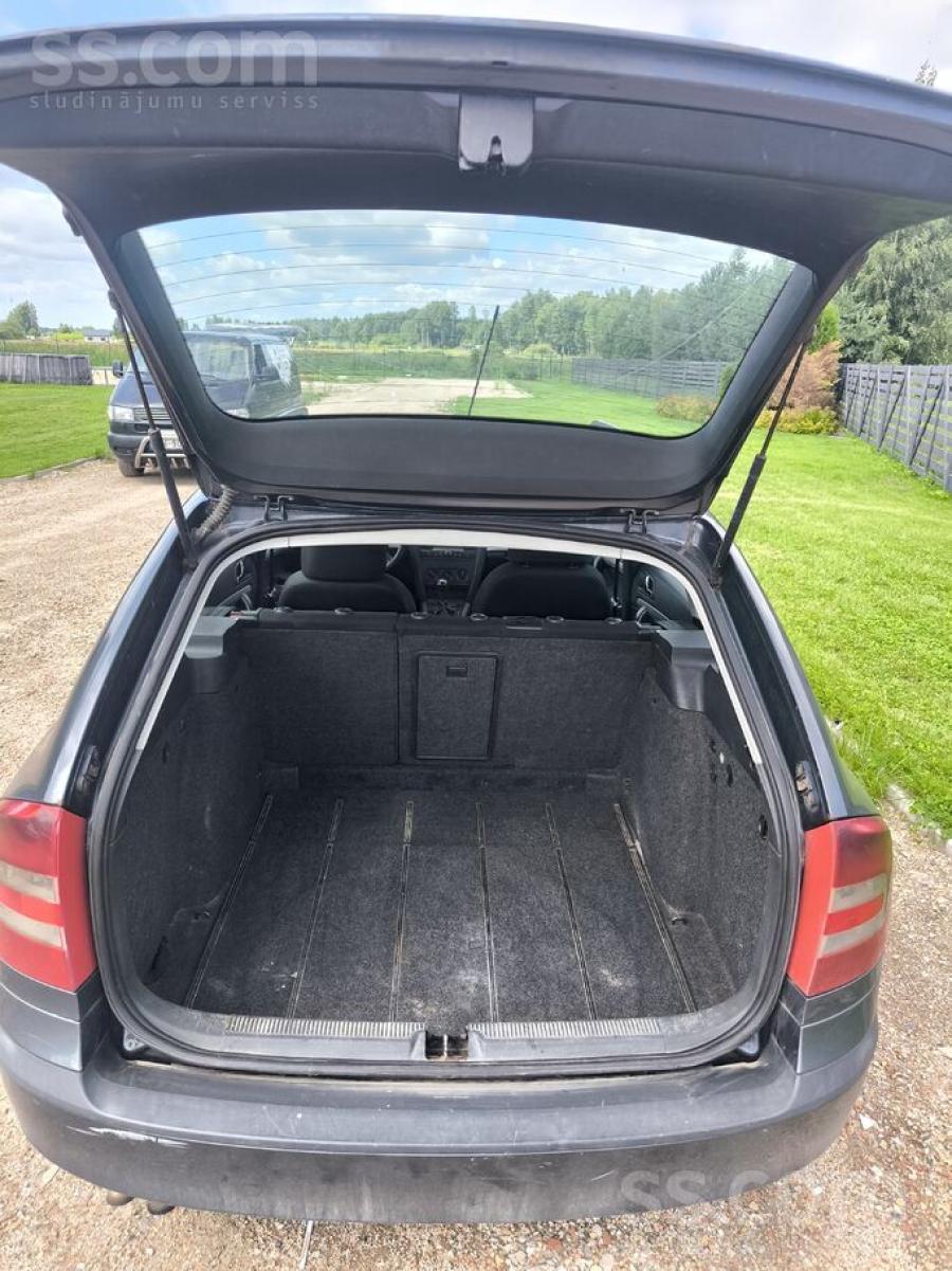 Zils Skoda Octavia 2007 Rīga, ar dzinēja tilpumu 1.90 L un nobraukumu 318 tūkst. km par 1400 €, foto 10 vietnē AUTOMOTO.COM.LV