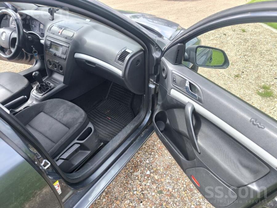 Zils Skoda Octavia 2007 Rīga, ar dzinēja tilpumu 1.90 L un nobraukumu 318 tūkst. km par 1400 €, foto 13 vietnē AUTOMOTO.COM.LV