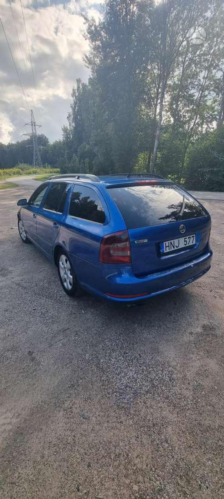 Zils Skoda Octavia 2007 Viļņa, ar dzinēja tilpumu 1.97 L un nobraukumu 406 tūkst. km par 3000 €, foto 7 vietnē AUTOMOTO.COM.LV
