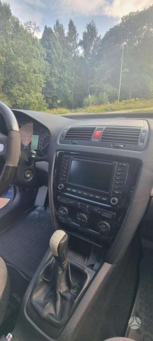 Zils Skoda Octavia 2007 Viļņa, ar dzinēja tilpumu 1.97 L un nobraukumu 406 tūkst. km par 3000 €, foto 22 vietnē AUTOMOTO.COM.LV