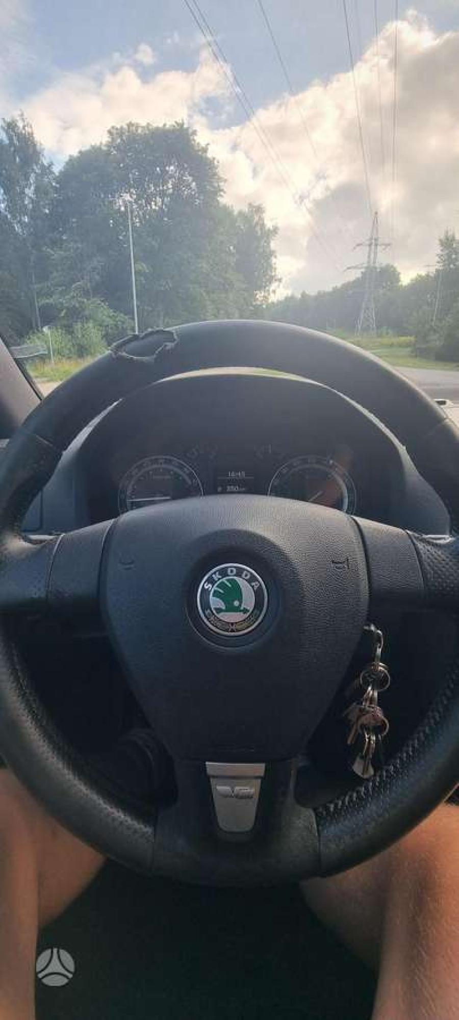 Zils Skoda Octavia 2007 Viļņa, ar dzinēja tilpumu 1.97 L un nobraukumu 406 tūkst. km par 3000 €, foto 28 vietnē AUTOMOTO.COM.LV