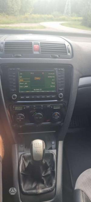 Zils Skoda Octavia 2007 Viļņa, ar dzinēja tilpumu 1.97 L un nobraukumu 406 tūkst. km par 3000 €, foto 29 vietnē AUTOMOTO.COM.LV