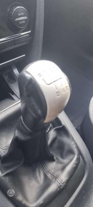 Zils Skoda Octavia 2007 Viļņa, ar dzinēja tilpumu 1.97 L un nobraukumu 406 tūkst. km par 3000 €, foto 35 vietnē AUTOMOTO.COM.LV