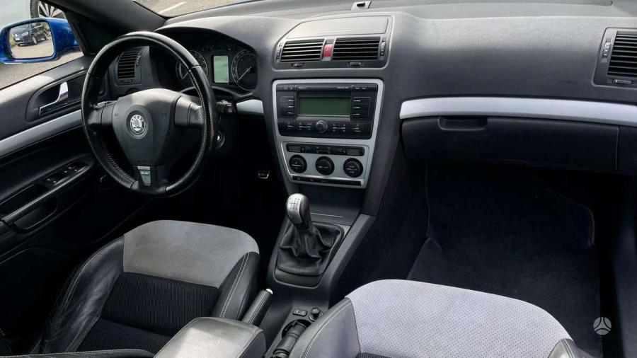 Zils Skoda Octavia 2007 Telšiai, ar dzinēja tilpumu 1.97 L un nobraukumu 190 tūkst. km par 2700 €, foto 16 vietnē AUTOMOTO.COM.LV