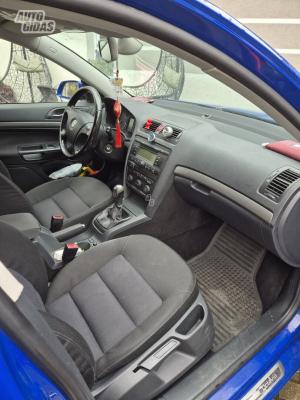 Blue Skoda Octavia 2007 in Mazeikiai, with an engine capacity of 1.90 L and mileage of 305 thousand km for 1800 €, photo 7 on AUTOMOTO.COM.LV