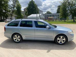 Синий Шкода Октавия 2009 в Вильнюс, объемом двигателя 1.97 л и пробегом 265 тыс. км за 3500 €, фото 9 на AUTOMOTO.COM.LV