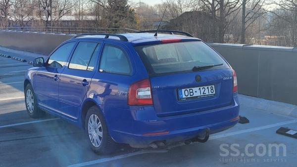 Blue Skoda Octavia 2009 in Riga, with an engine capacity of 1.90 L and mileage of 394 thousand km for 2400 €, photo 4 on AUTOMOTO.COM.LV