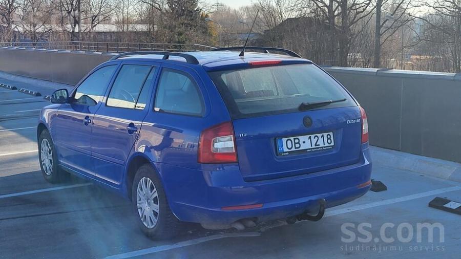 Синий Шкода Октавия 2009 в Рига, объемом двигателя 1.90 л и пробегом 394 тыс. км за 2400 €, фото 5 на AUTOMOTO.COM.LV