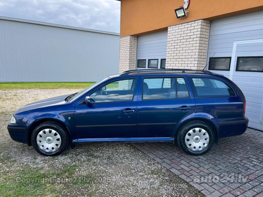 Blue Skoda Octavia 2009 in Paide, with an engine capacity of 1.90 L and mileage of 377 thousand km for 2599 €, photo 3 on AUTOMOTO.COM.LV