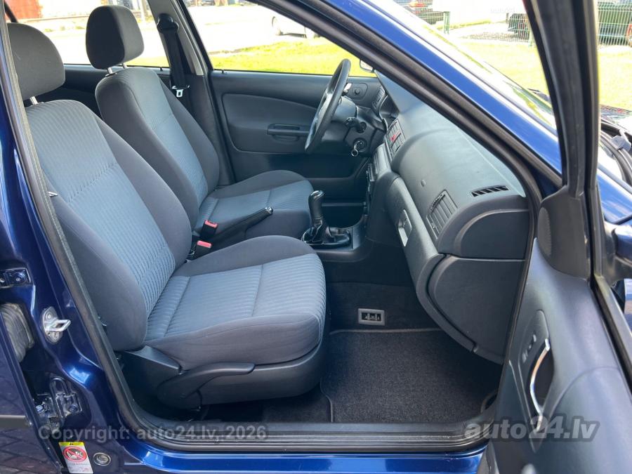 Blue Skoda Octavia 2009 in Paide, with an engine capacity of 1.90 L and mileage of 377 thousand km for 2599 €, photo 14 on AUTOMOTO.COM.LV