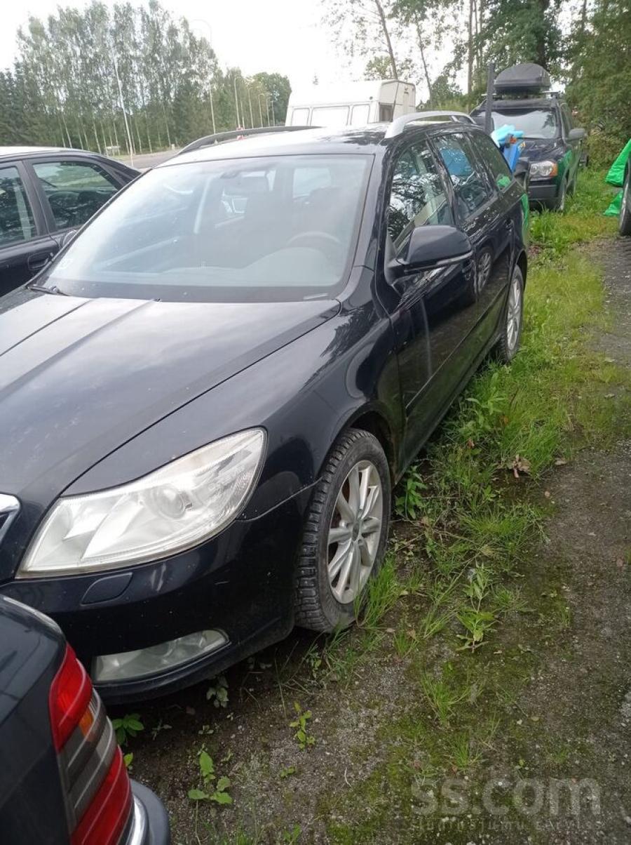 Синий Шкода Октавия 2009 в Огре, объемом двигателя 2.00 л и пробегом 352 тыс. км за 1300 €, фото 6 на AUTOMOTO.COM.LV