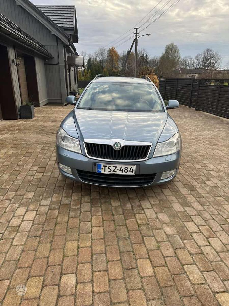 Zils Skoda Octavia 2010 Plungė, ar dzinēja tilpumu 1.40 L un nobraukumu 287 tūkst. km par 3500 €, foto 1 vietnē AUTOMOTO.COM.LV