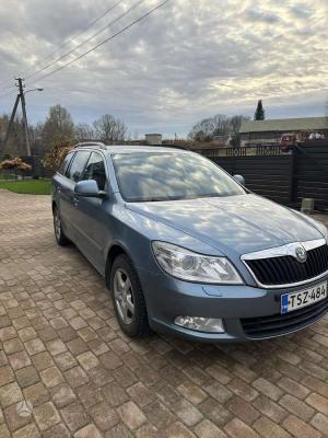 Zils Skoda Octavia 2010 Plungė, ar dzinēja tilpumu 1.40 L un nobraukumu 287 tūkst. km par 3500 €, foto 2 vietnē AUTOMOTO.COM.LV