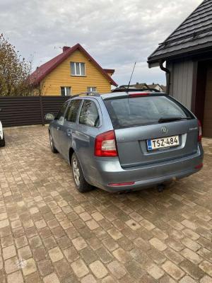 Zils Skoda Octavia 2010 Plungė, ar dzinēja tilpumu 1.40 L un nobraukumu 287 tūkst. km par 3500 €, foto 5 vietnē AUTOMOTO.COM.LV