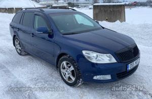 Zils Skoda Octavia 2010 Pērnava, ar dzinēja tilpumu 1.60 L un nobraukumu 304 tūkst. km par 3800 €, foto 6 vietnē AUTOMOTO.COM.LV