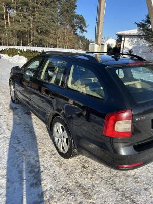 Zils Skoda Octavia 2010 Ukmergė, ar dzinēja tilpumu 1.97 L un nobraukumu 430 tūkst. km par 2450 €, foto 3 vietnē AUTOMOTO.COM.LV