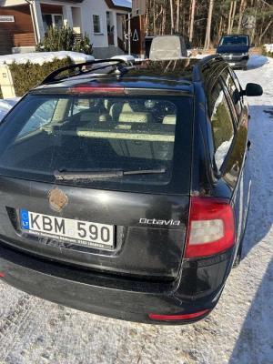 Zils Skoda Octavia 2010 Ukmergė, ar dzinēja tilpumu 1.97 L un nobraukumu 430 tūkst. km par 2450 €, foto 12 vietnē AUTOMOTO.COM.LV