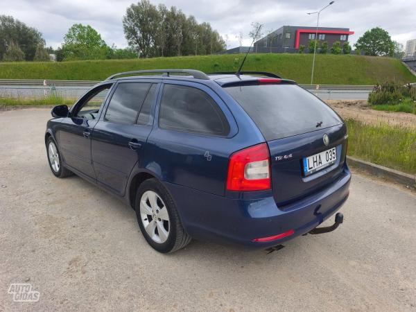 Blue Skoda Octavia 2010 in Vilnius, with an engine capacity of 1.80 L and mileage of 338 thousand km for 1800 €, photo 6 on AUTOMOTO.COM.LV