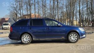 Синий Шкода Октавия 2010 в Екабпилс, объемом двигателя 1.60 л и пробегом 372 тыс. км за 1750 €, фото 7 на AUTOMOTO.COM.LV