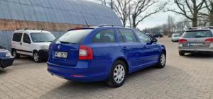 Zils Skoda Octavia 2010 Valmiera, ar dzinēja tilpumu 1.80 L un nobraukumu 224 tūkst. km par 2300 €, foto 4 vietnē AUTOMOTO.COM.LV