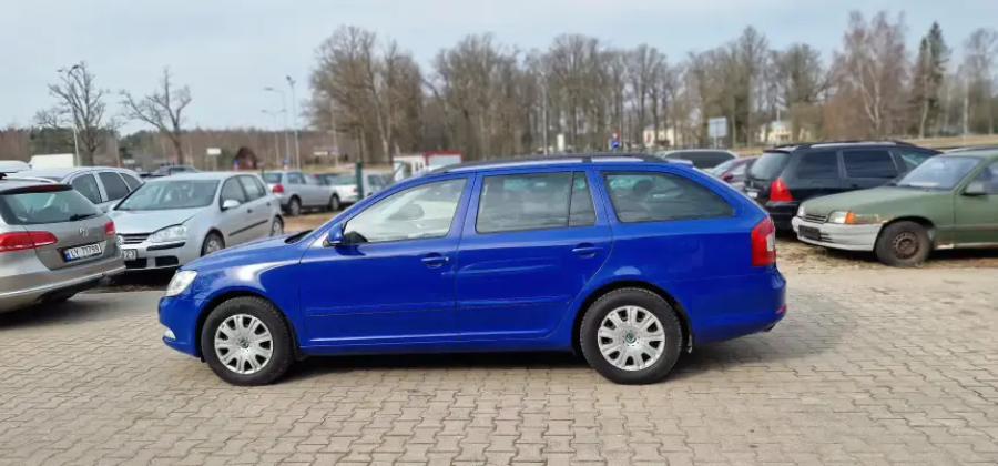Zils Skoda Octavia 2010 Valmiera, ar dzinēja tilpumu 1.80 L un nobraukumu 224 tūkst. km par 2300 €, foto 6 vietnē AUTOMOTO.COM.LV