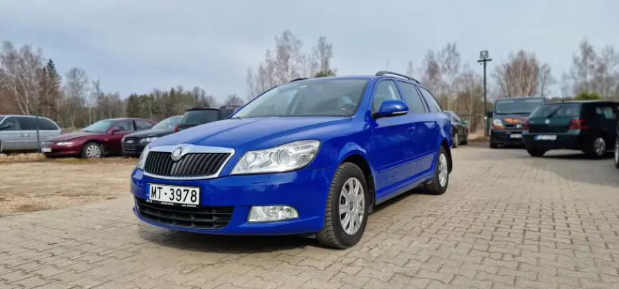 Zils Skoda Octavia 2010 Valmiera, ar dzinēja tilpumu 1.80 L un nobraukumu 224 tūkst. km par 2300 €, foto 7 vietnē AUTOMOTO.COM.LV