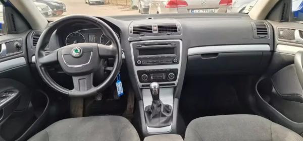 Zils Skoda Octavia 2010 Valmiera, ar dzinēja tilpumu 1.80 L un nobraukumu 224 tūkst. km par 2300 €, foto 7 vietnē AUTOMOTO.COM.LV