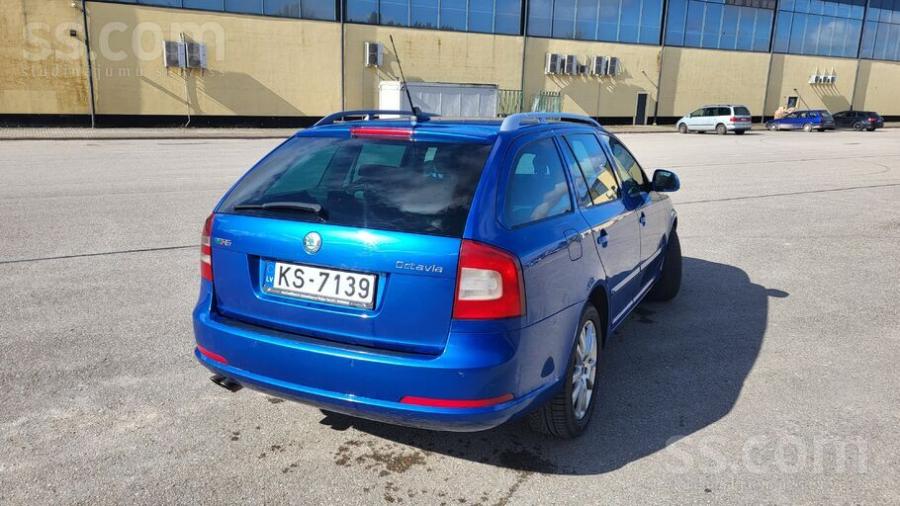 Blue Skoda Octavia 2010 in Talsi, with an engine capacity of 2.00 L and mileage of 0 thousand km for 3700 €, photo 4 on AUTOMOTO.COM.LV