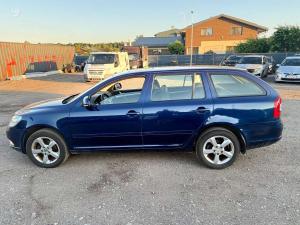 Zils Skoda Octavia 2010 Kauņa, ar dzinēja tilpumu 1.90 L un nobraukumu 271 tūkst. km par 2650 €, foto 3 vietnē AUTOMOTO.COM.LV